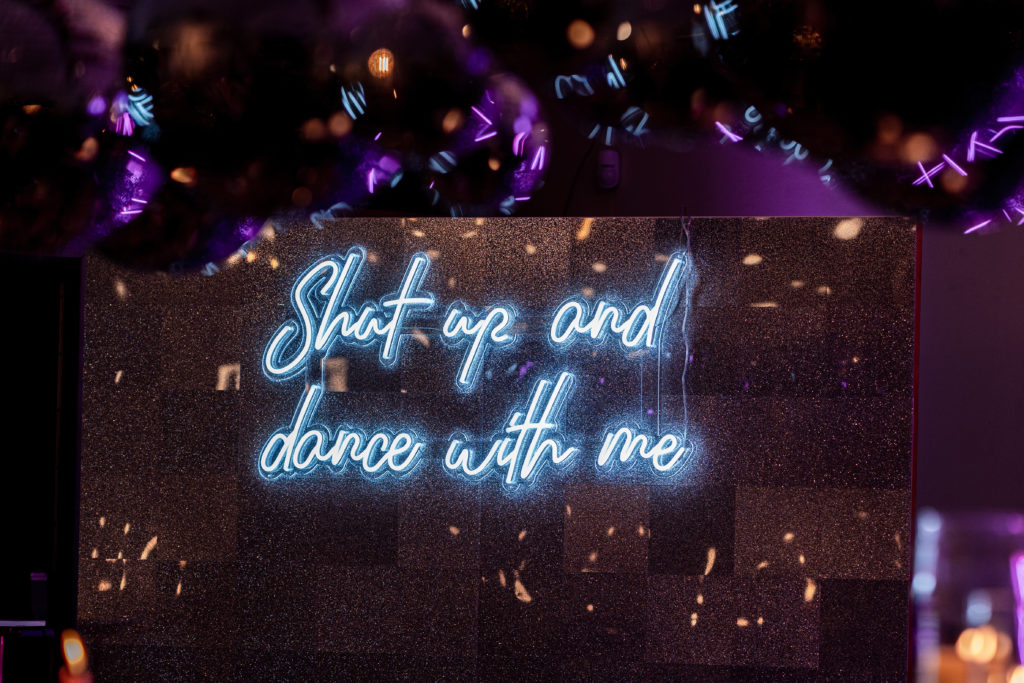 Modern Retro Decor for your Special Occasion - Pinch Me Please